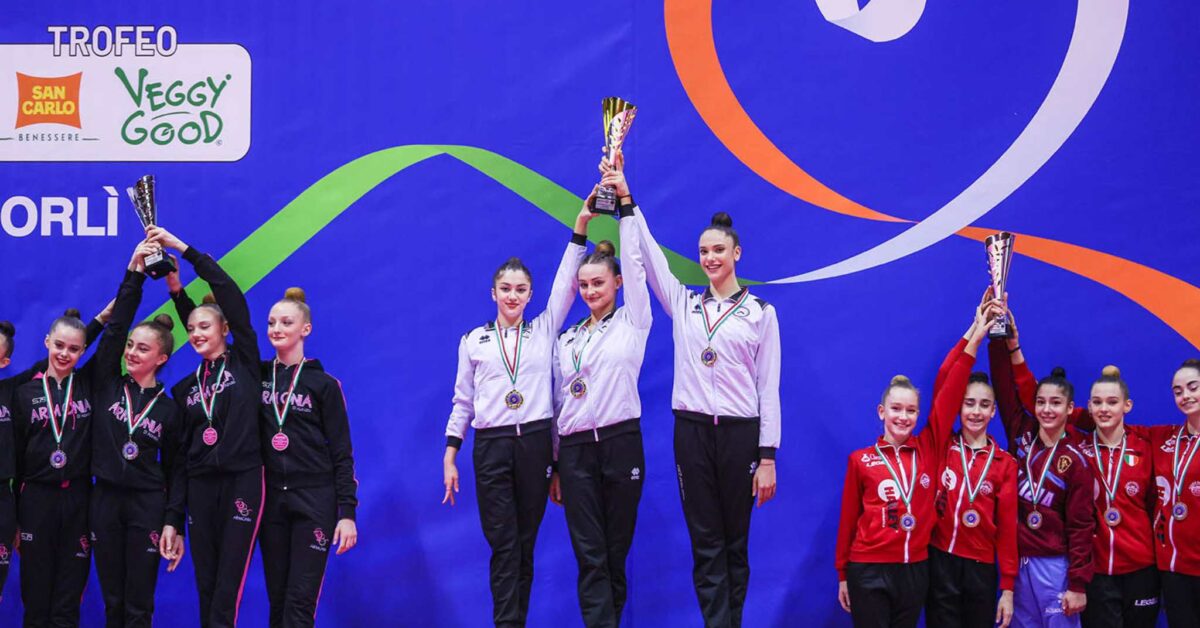 Le Farfalle della ritmica ASU conquistano il gradino più alto del podio ...